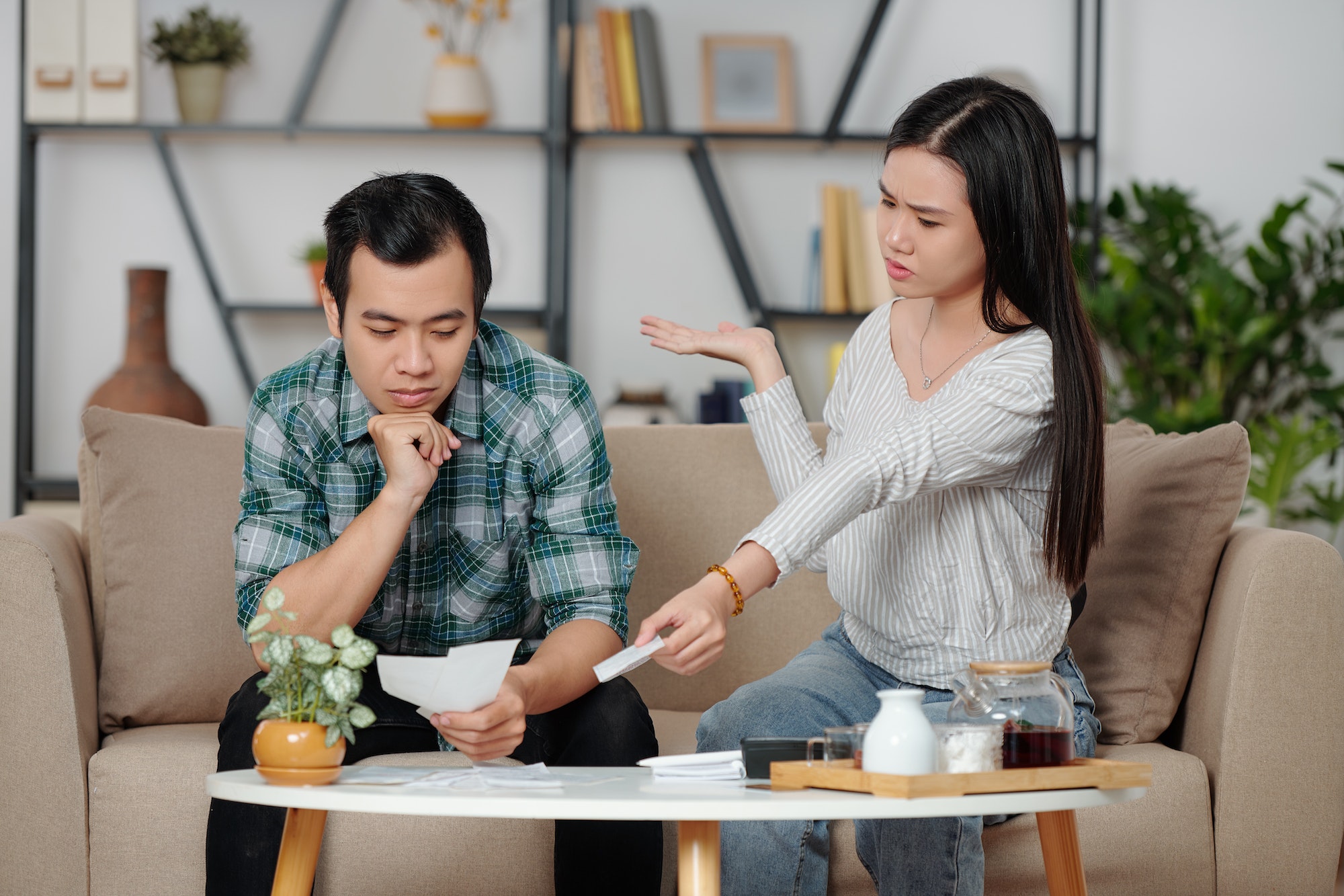 Financial Issues In Your Relationship Essential Guide #1 - Matched
